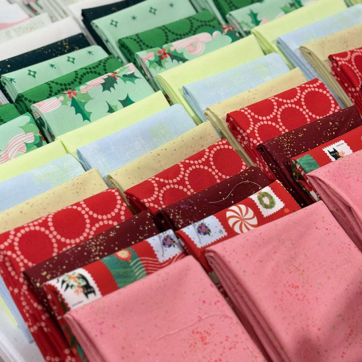 Kimberbell 2026 DDE Holiday Mystery Machine Embroidery Fabric Kit ...