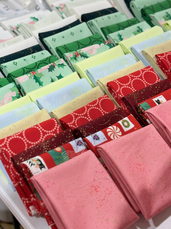 Kimberbell 2026 DDE Holiday Mystery Machine Embroidery Fabric Kit ...